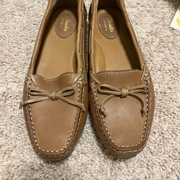 Clarks | Shoes | Clarks Artisan Dunbar Driving Moc Euc Sz 65 Tan | Poshmark